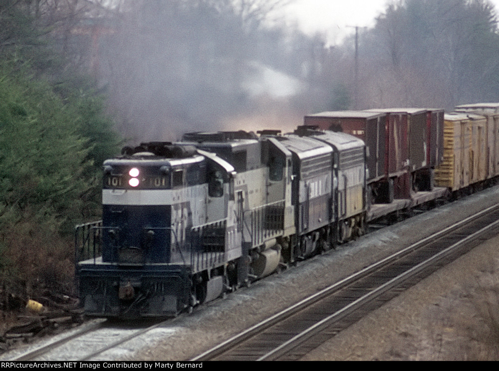 RF&P 101, the 3rd and 4th Units Are FP7s